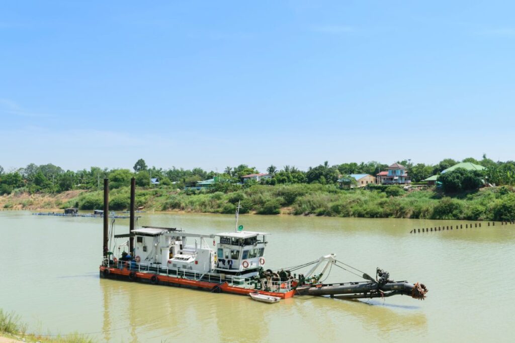 Hydraulic Dredging: Tools, Process & Best Practices
